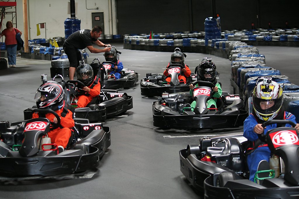 GoKart Racer: Suit up like pros at Burlingame track
