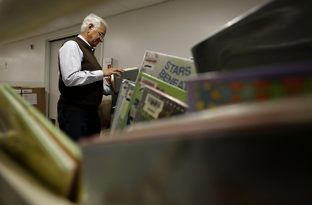 Pakistan bookmobile turns to S.F. library for aid