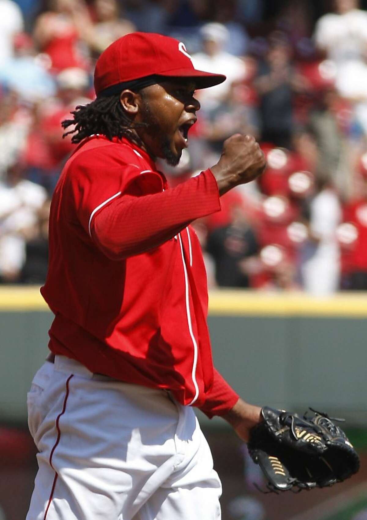 Reds beat SF Giants, Zito 9-0 to sweep series
