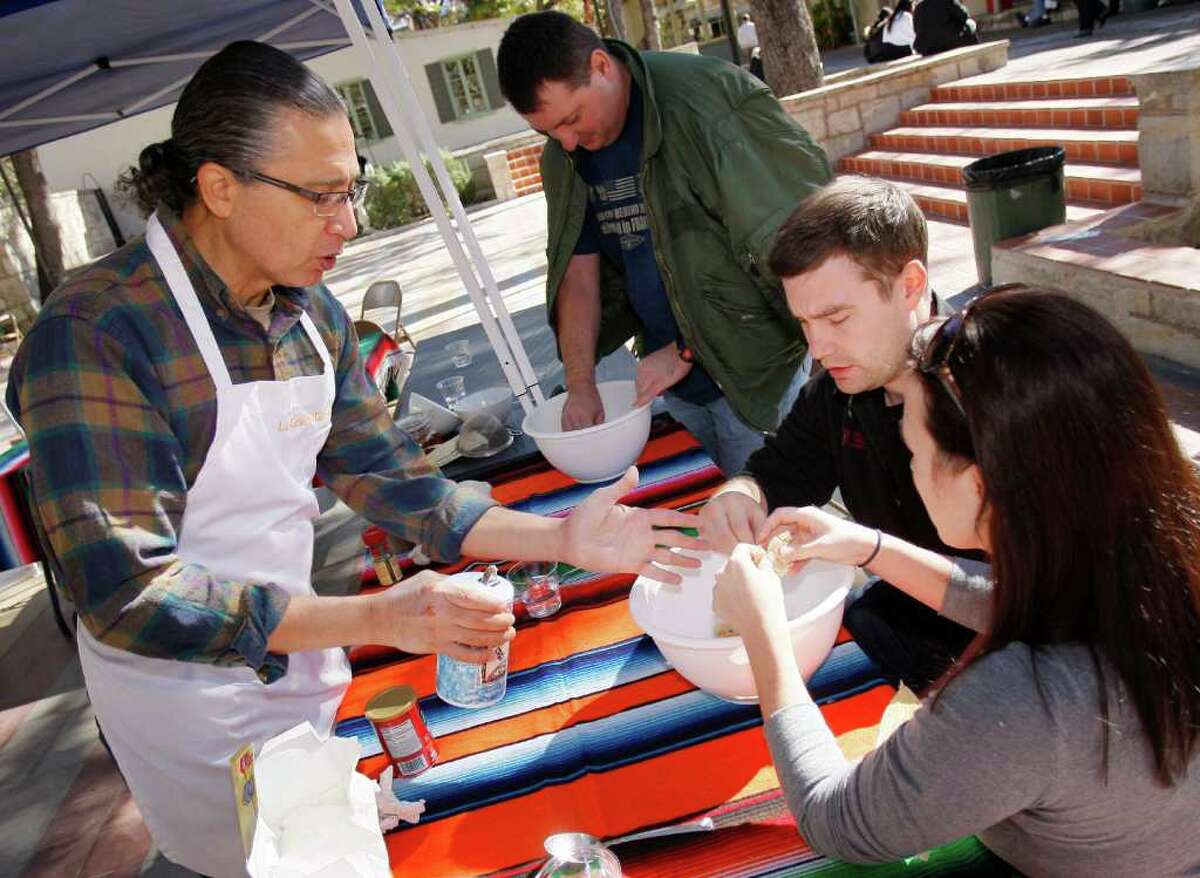Tamales! Holiday Fest adding vendors
