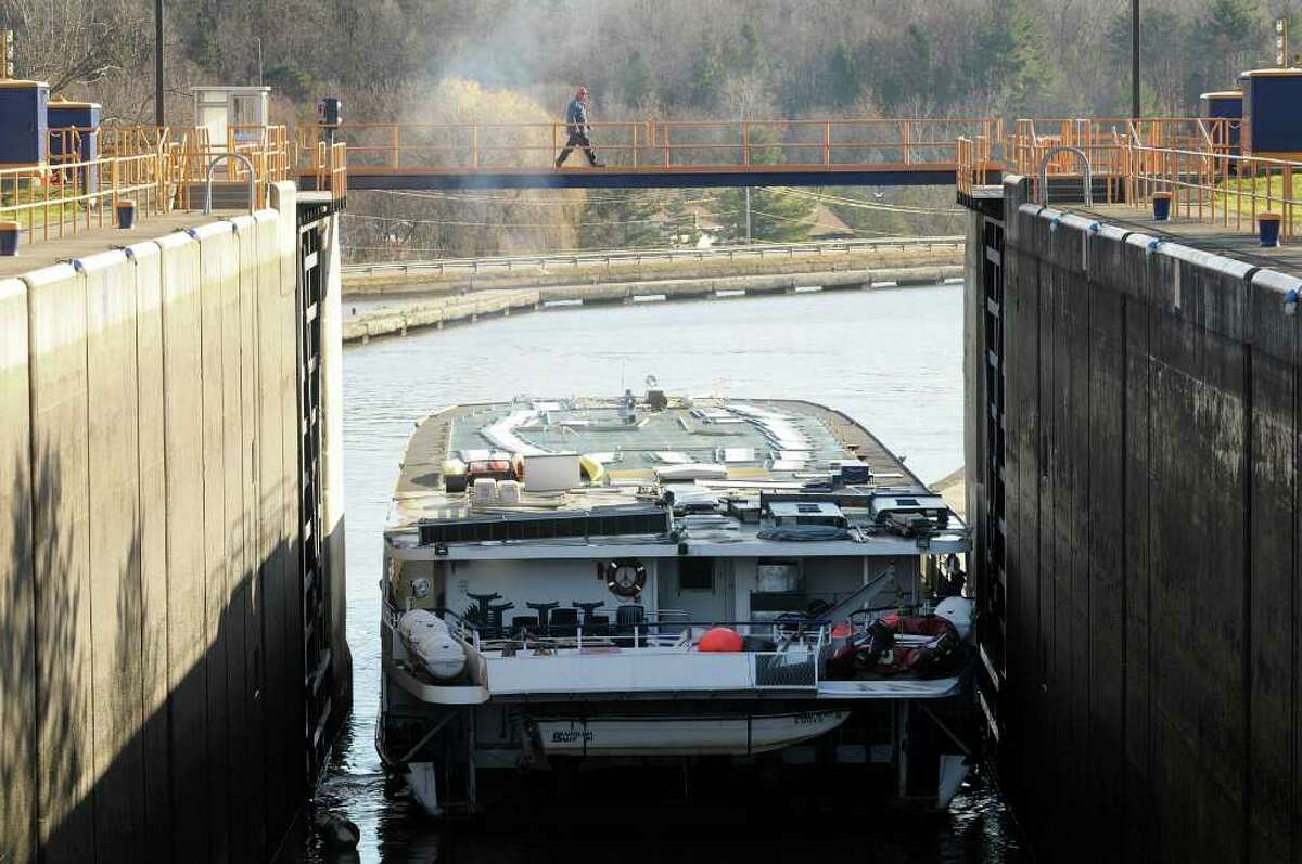 Photos: Locks reopened