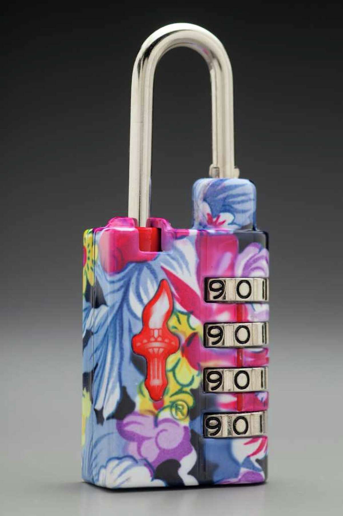 Holiday gifts for travelers, from bags to gadgets