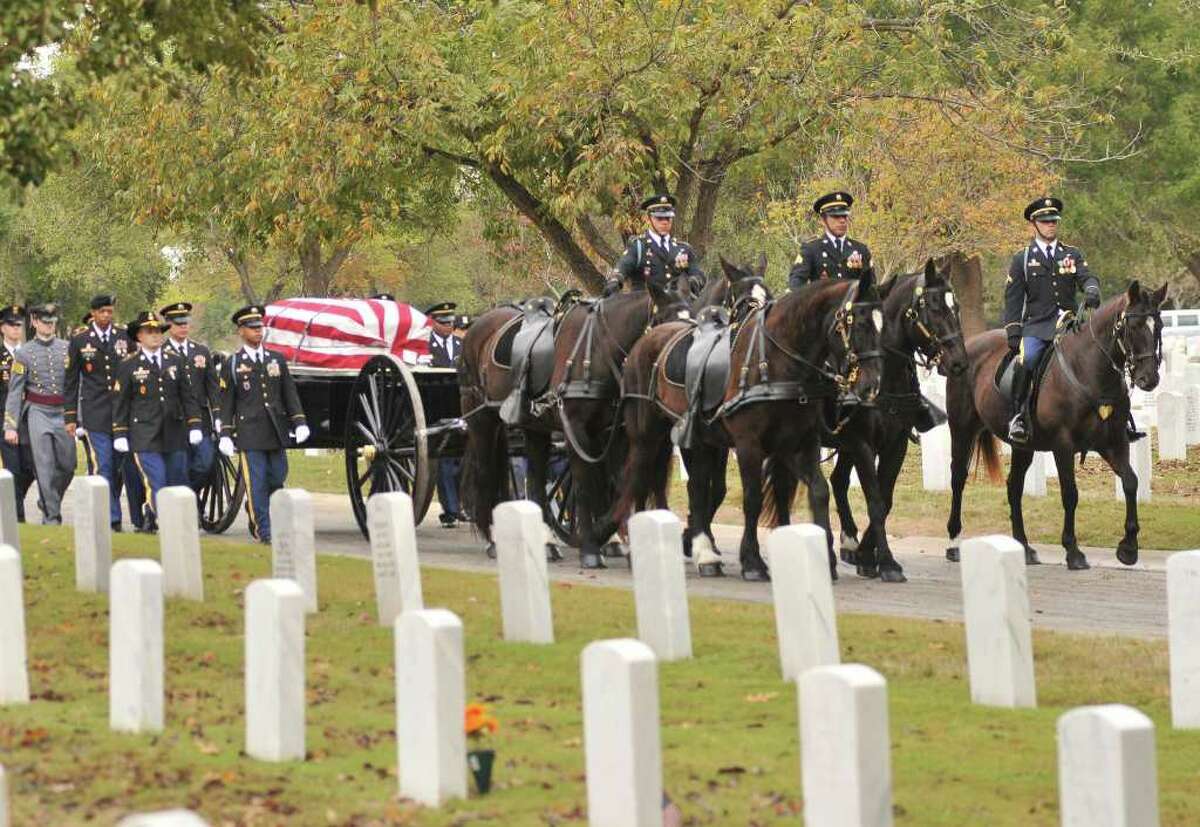 Army's oldest general buried at Fort Sam