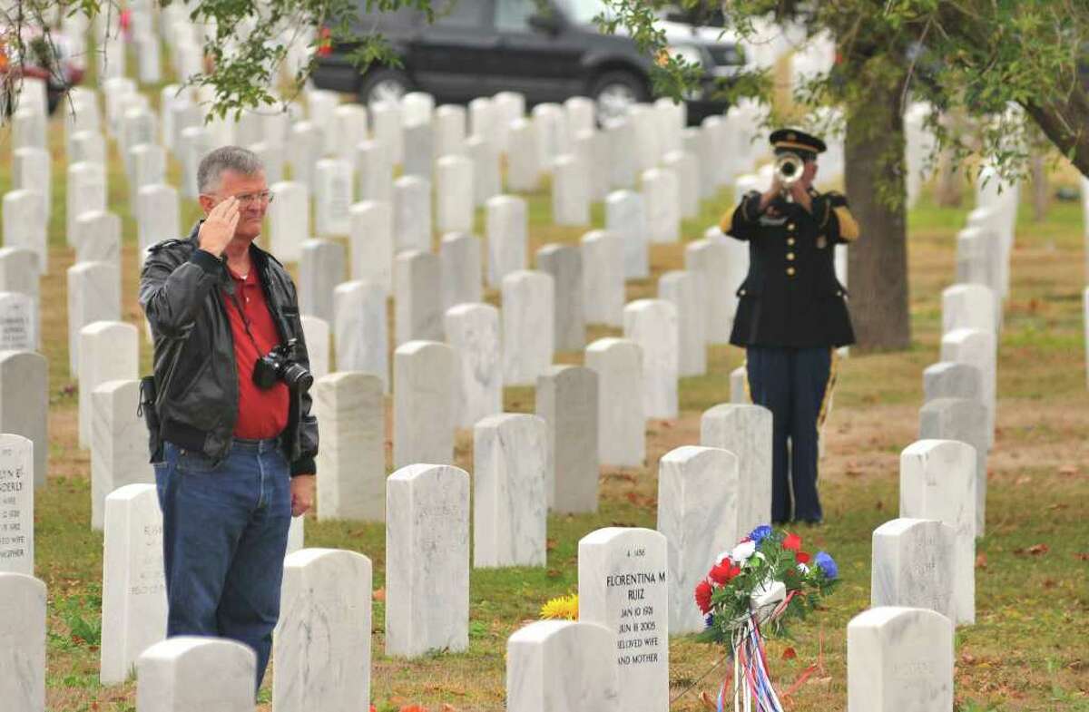 Army's oldest general buried at Fort Sam