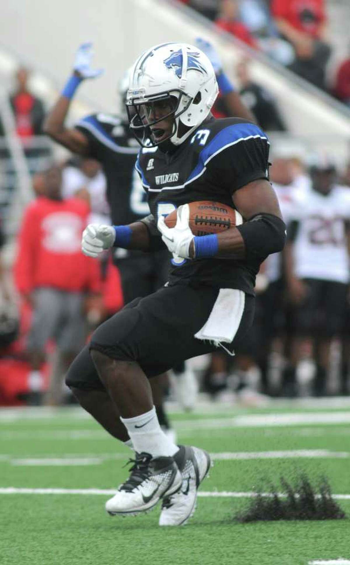 High school football title games awash in stars