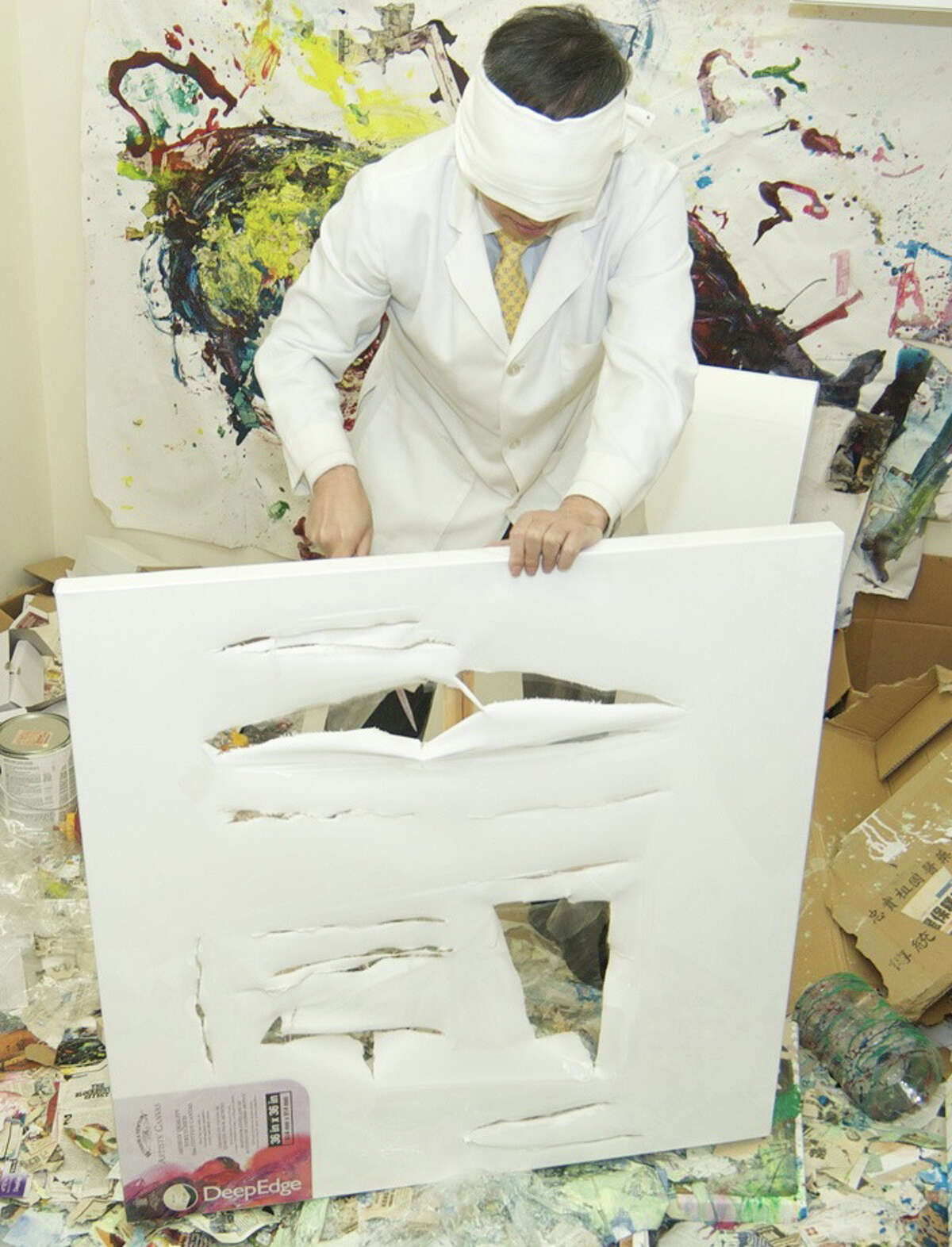 Artist mingles art and Eastern medicine at Stamford gallery