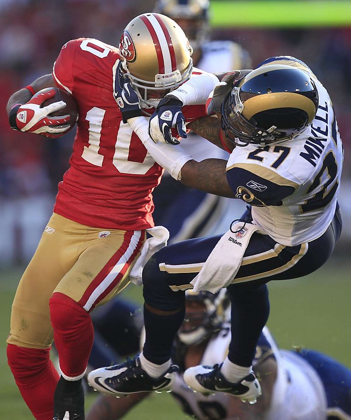 49ers clinch 1st NFC West title in 9 years