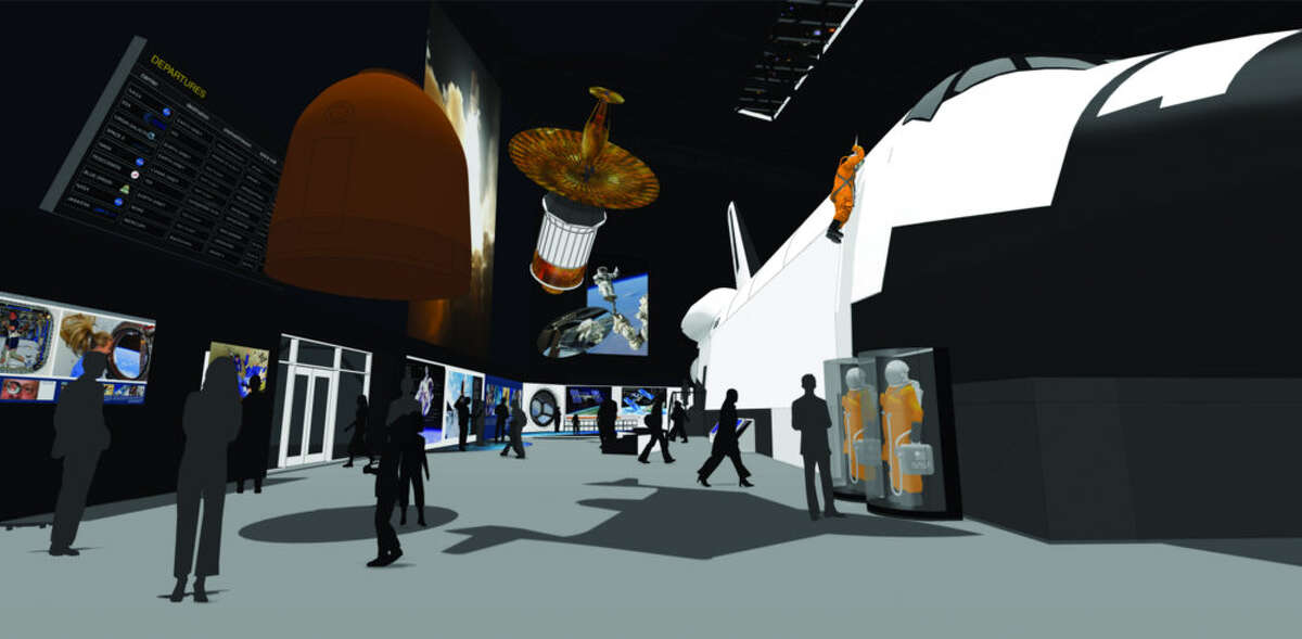 Space shuttle trainer starts to arrive at Museum of Flight