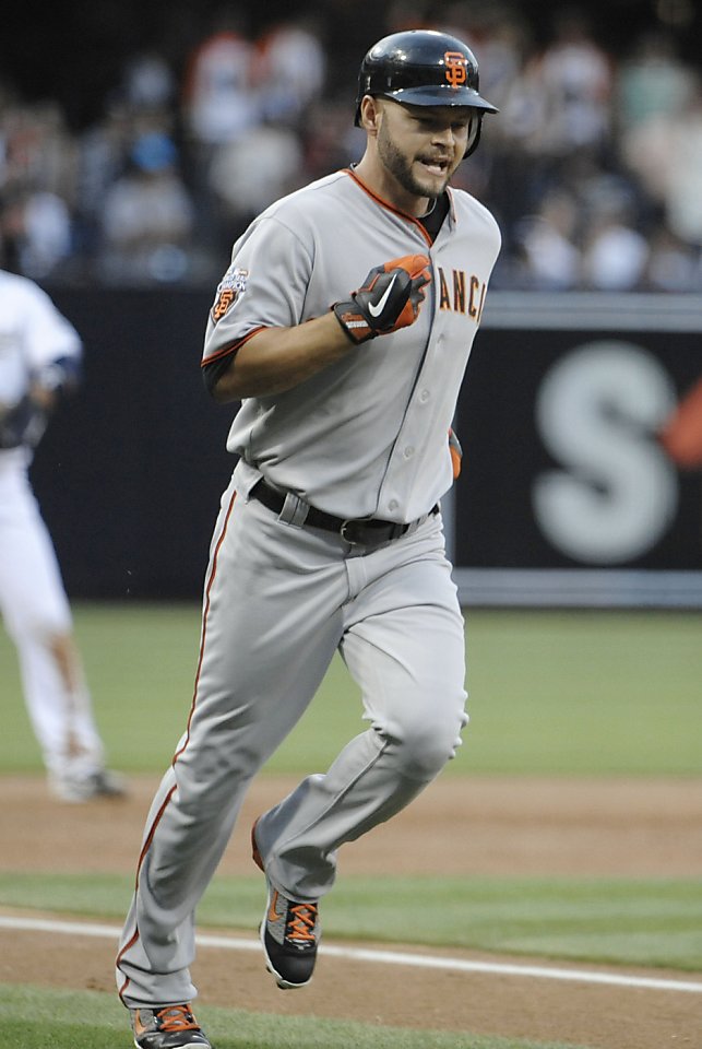 SF Giants won't re-sign Carlos Beltran, Cody Ross
