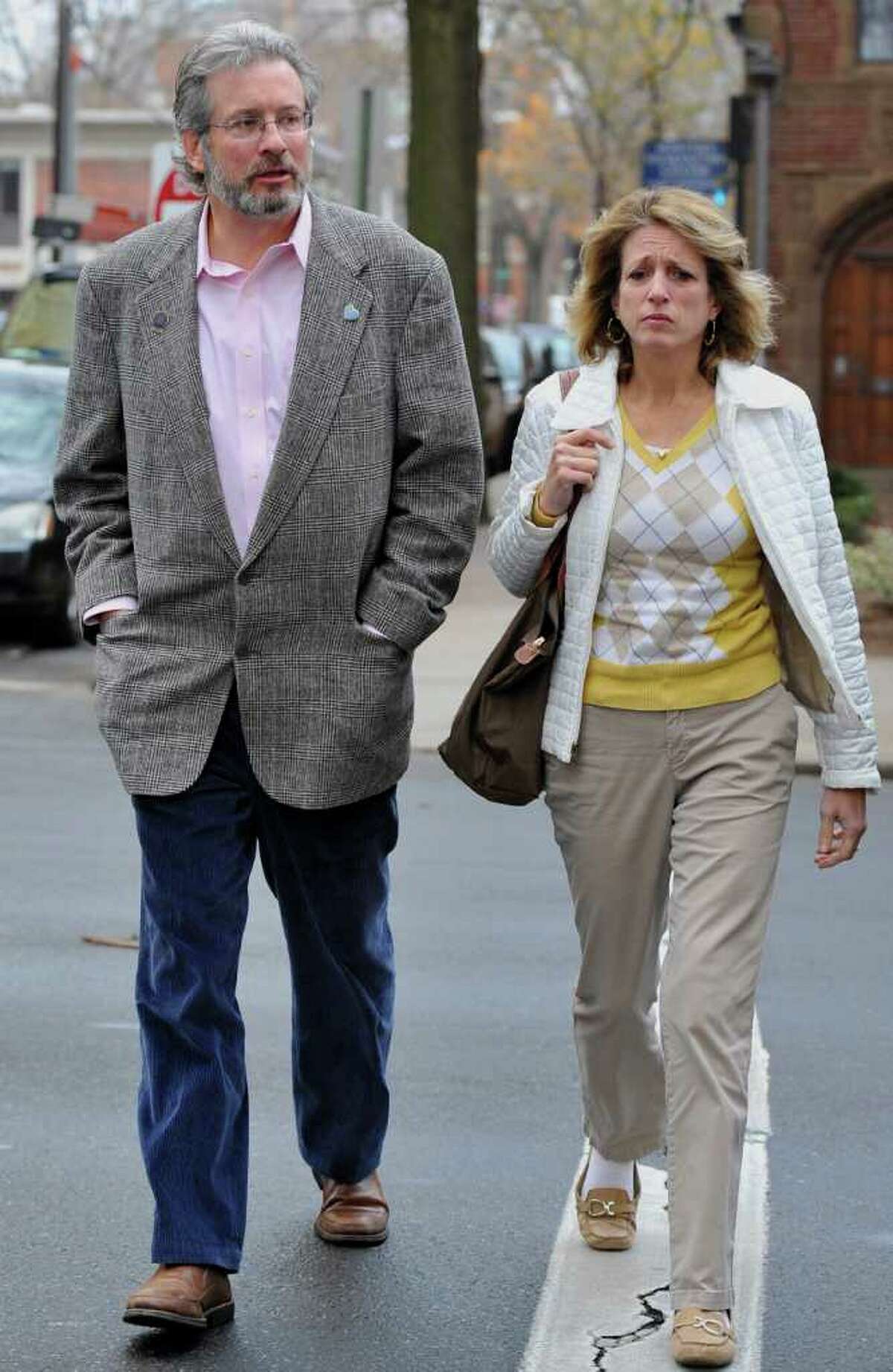 Jury continues Komisarjevsky deliberations