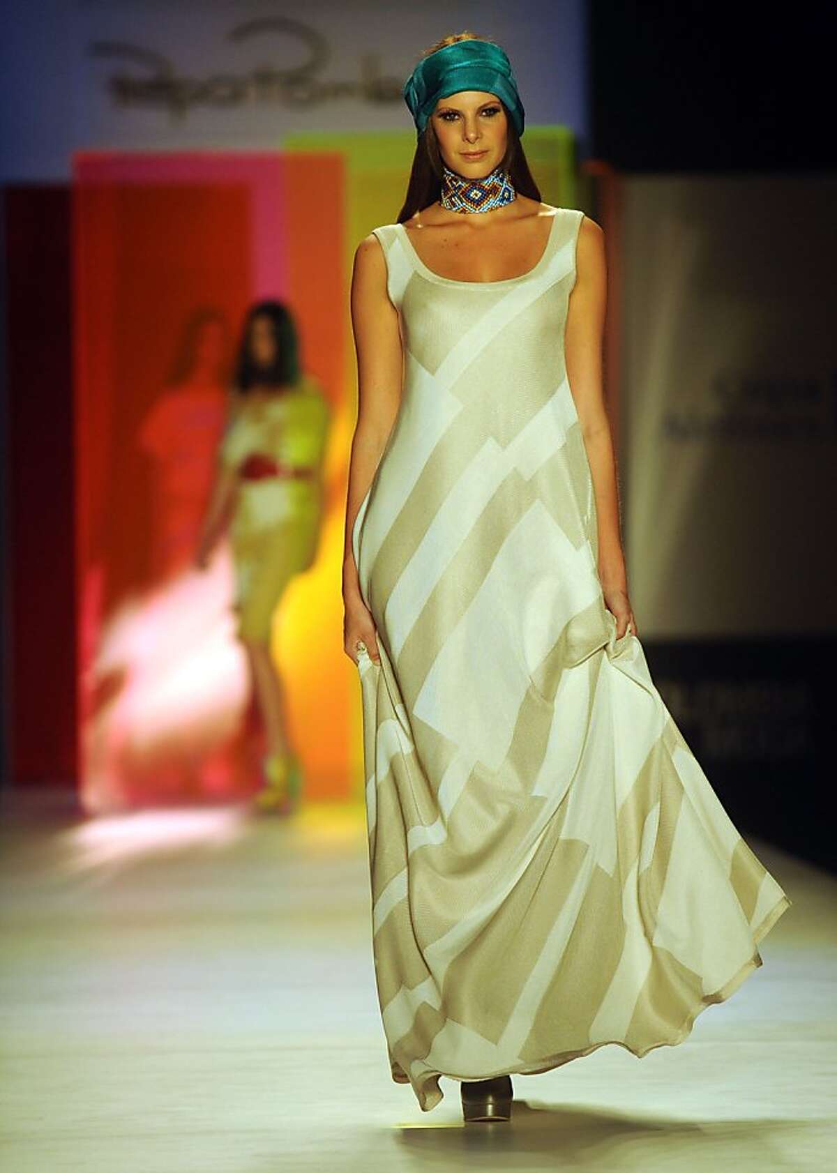 Colors a la mode at Colombiamoda fashion show