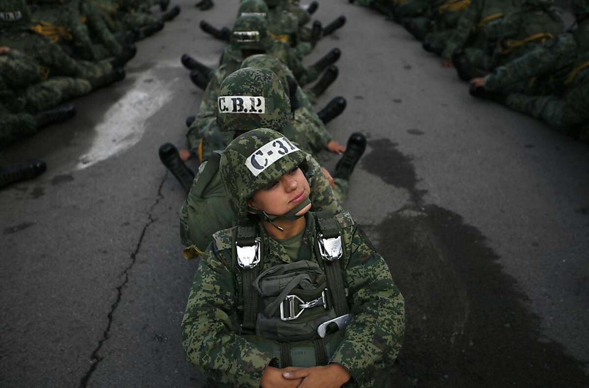 New generation of female soldiers in Mexico completes first jump