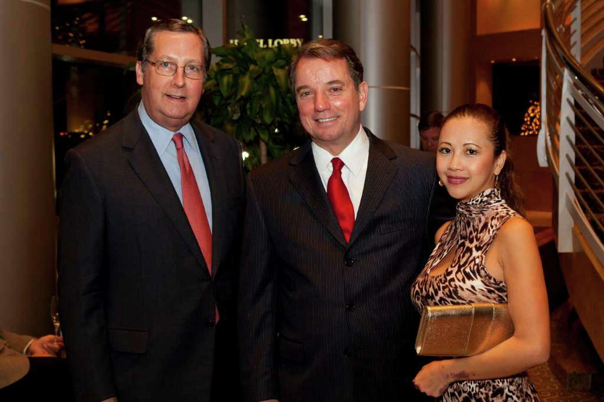 Spec's Virtuoso dinner benefited Houston Symphony