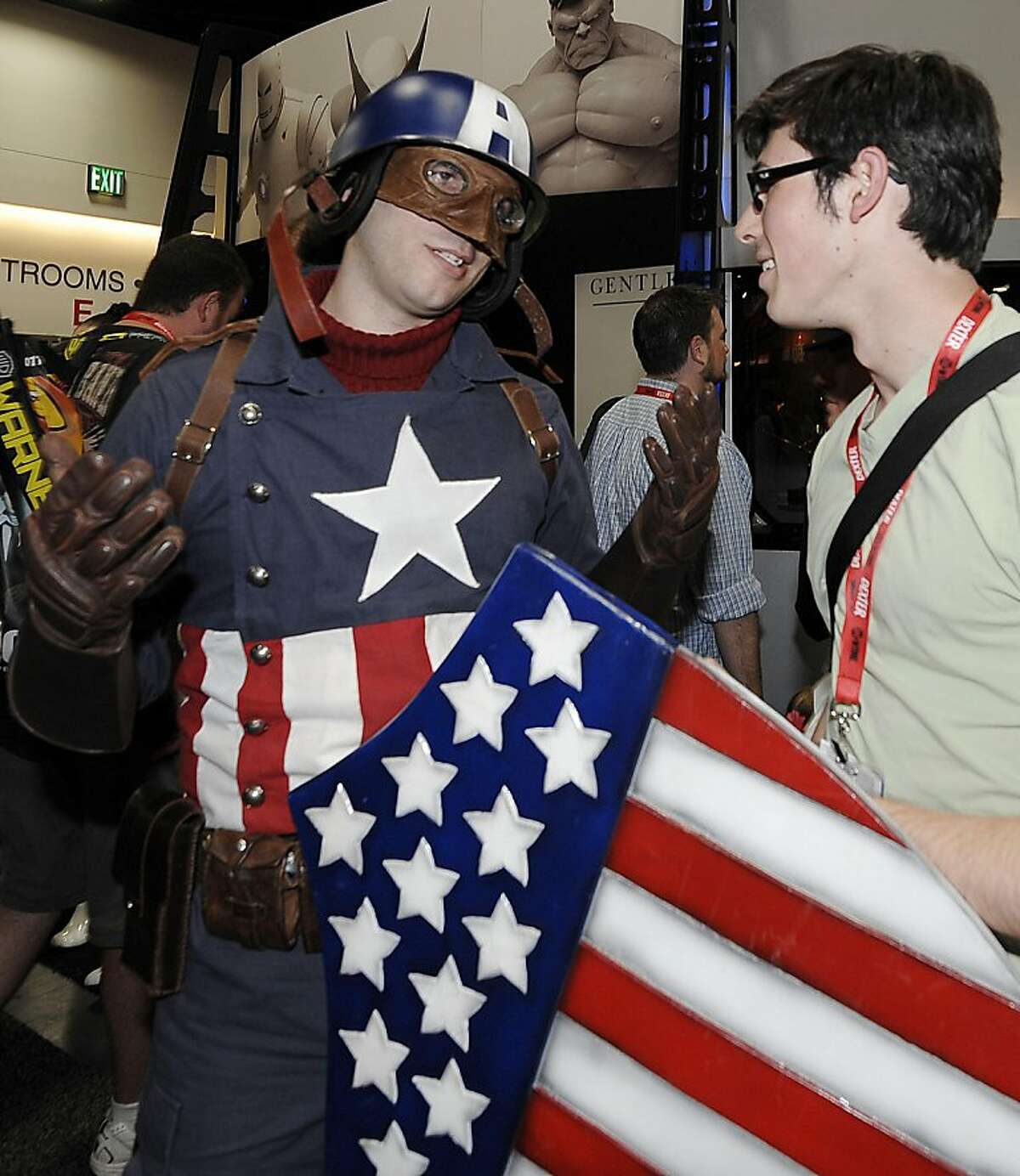 'Game of Thrones' teases season 2 at Comic-Con