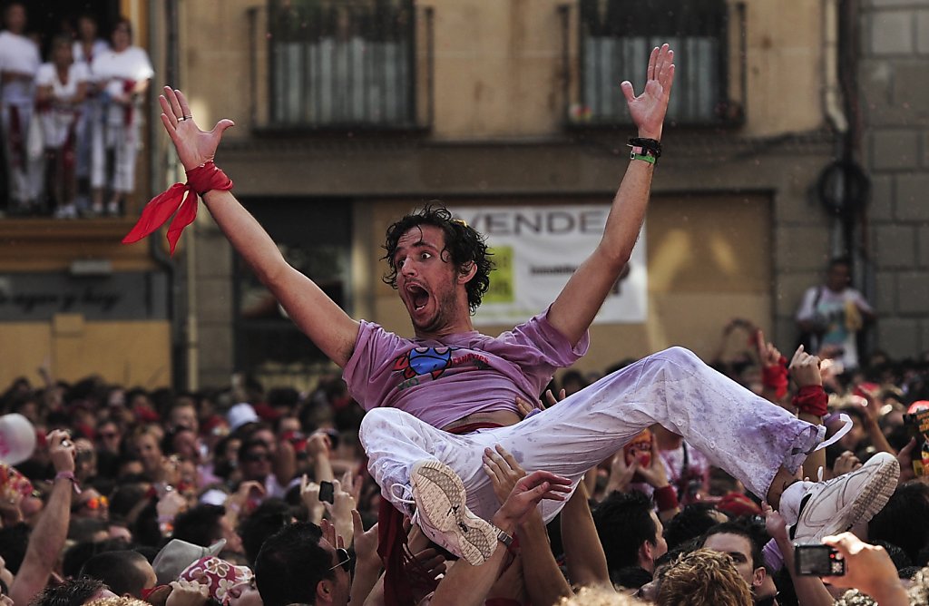 Spain's Festival of San Fermin begins