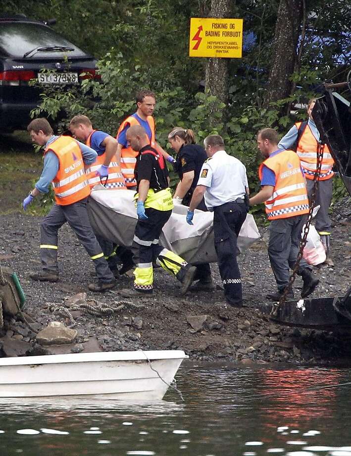 Norway mourns massacre victims - SFGate