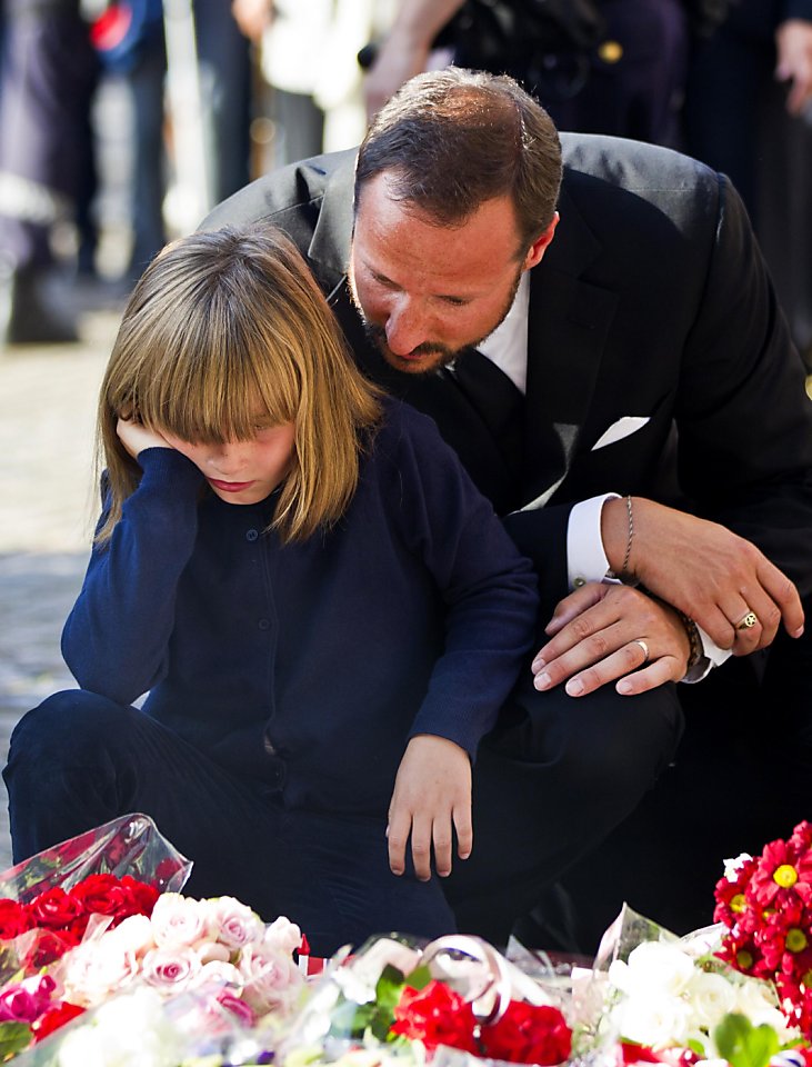 Norway: Utoya Island survivors describe massacre