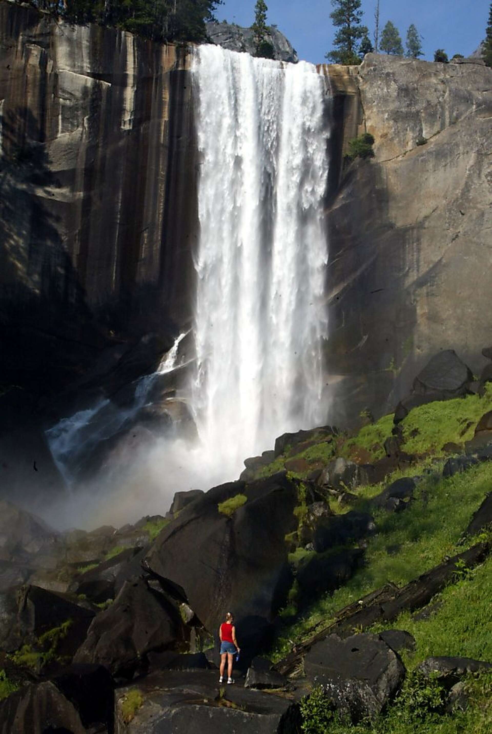 Yosemite: 3 presumed dead, swept over Vernal Fall