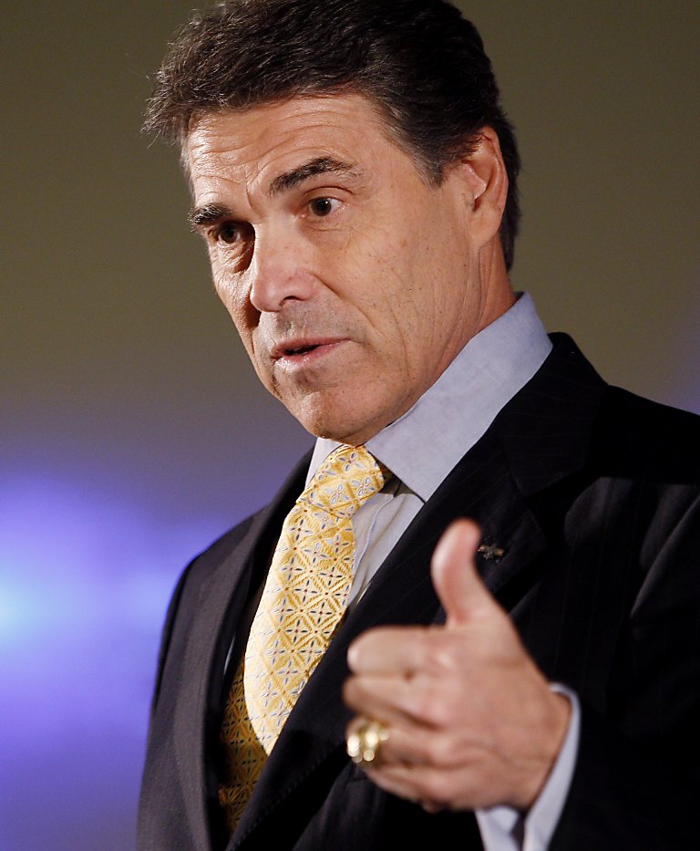 Rick Perry takes step toward White House run