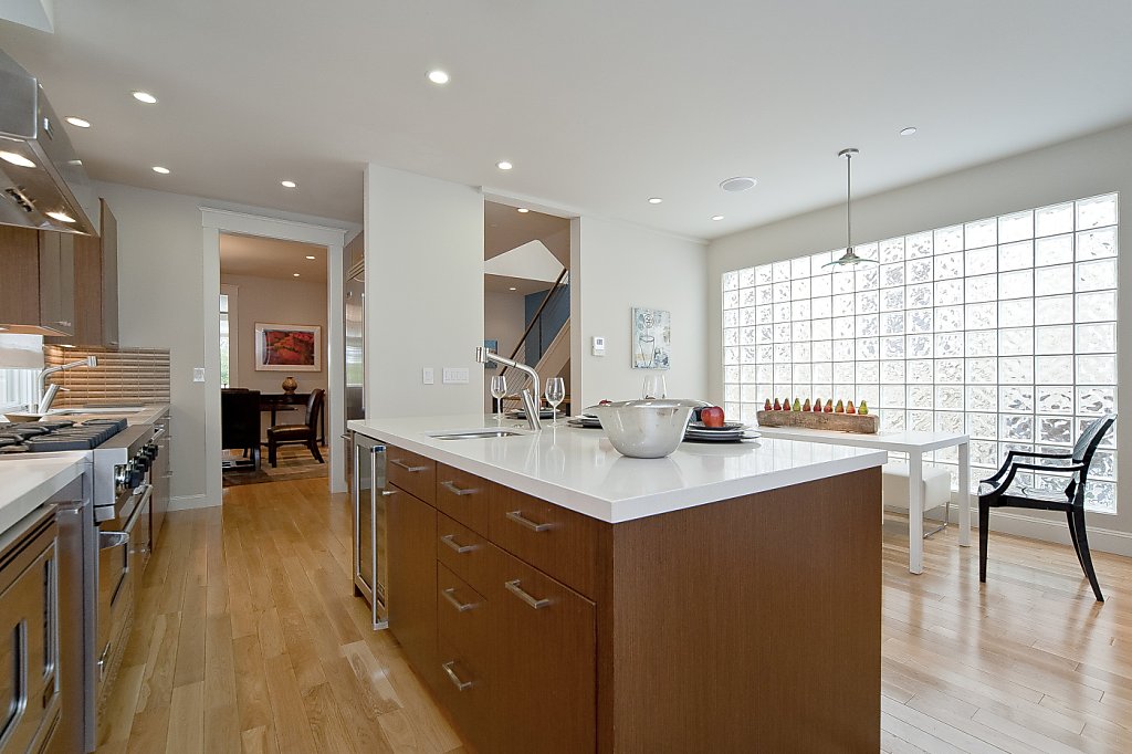 Renovated two-story condo in S.F.'s Lake district