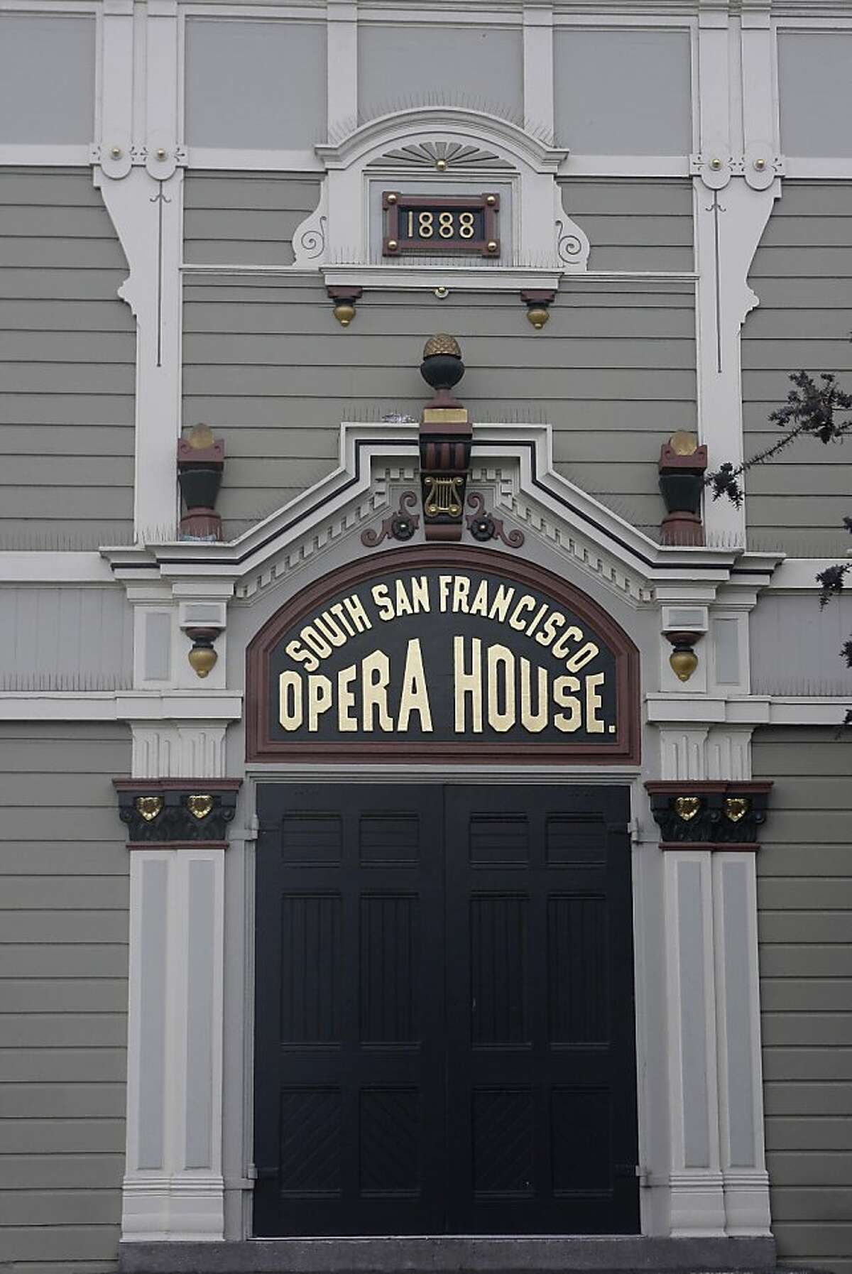 SF Bayview Opera House renovation needs more money