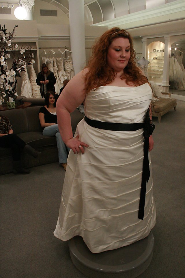 Plus-size brides finding a few more options
