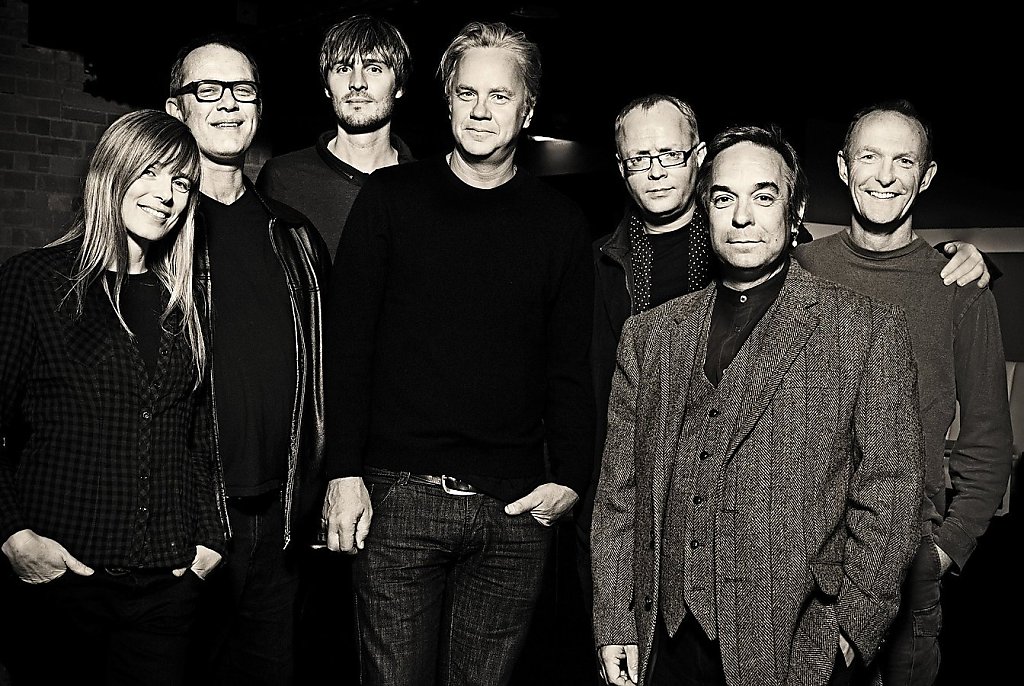 Music review: Tim Robbins and the Rogues Gallery Band