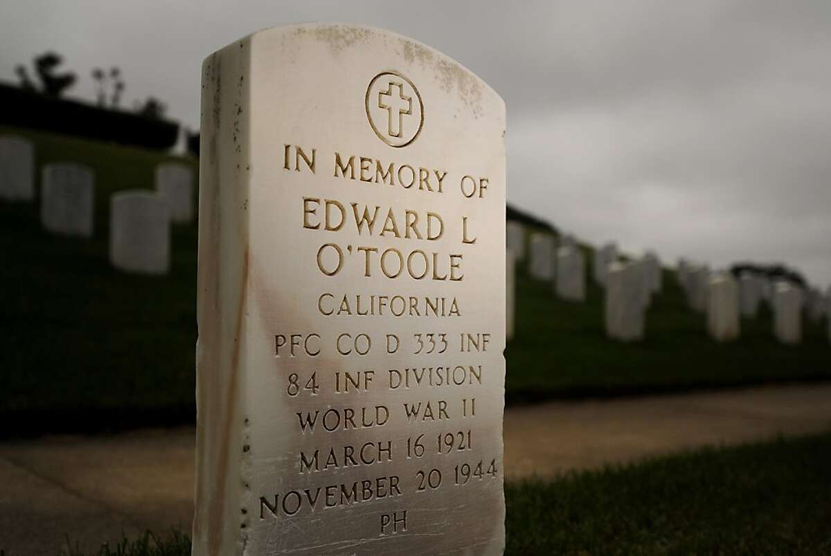 Edward O'Toole's body returns home to S.F. from WWII
