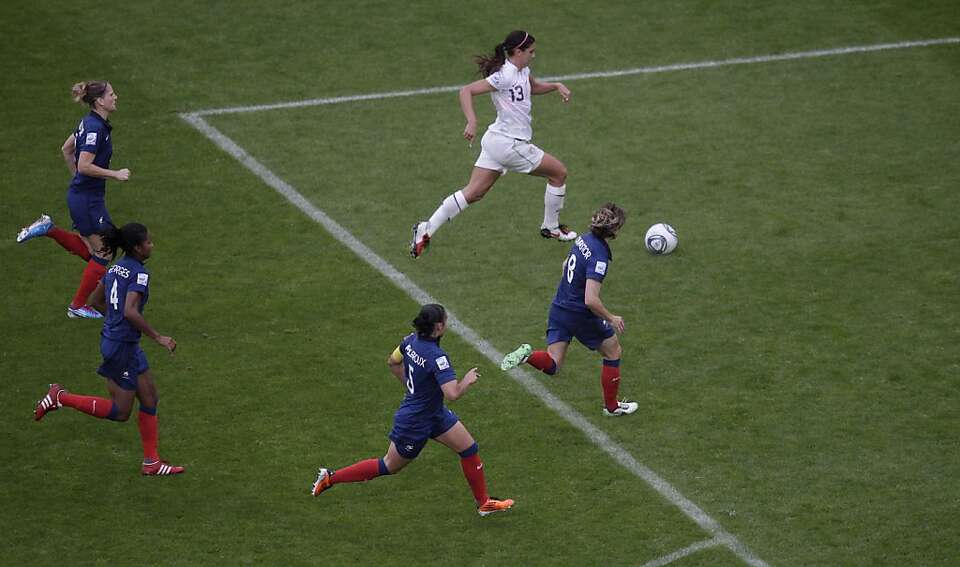Alex Morgan achieves lifetime goal for U.S. soccer