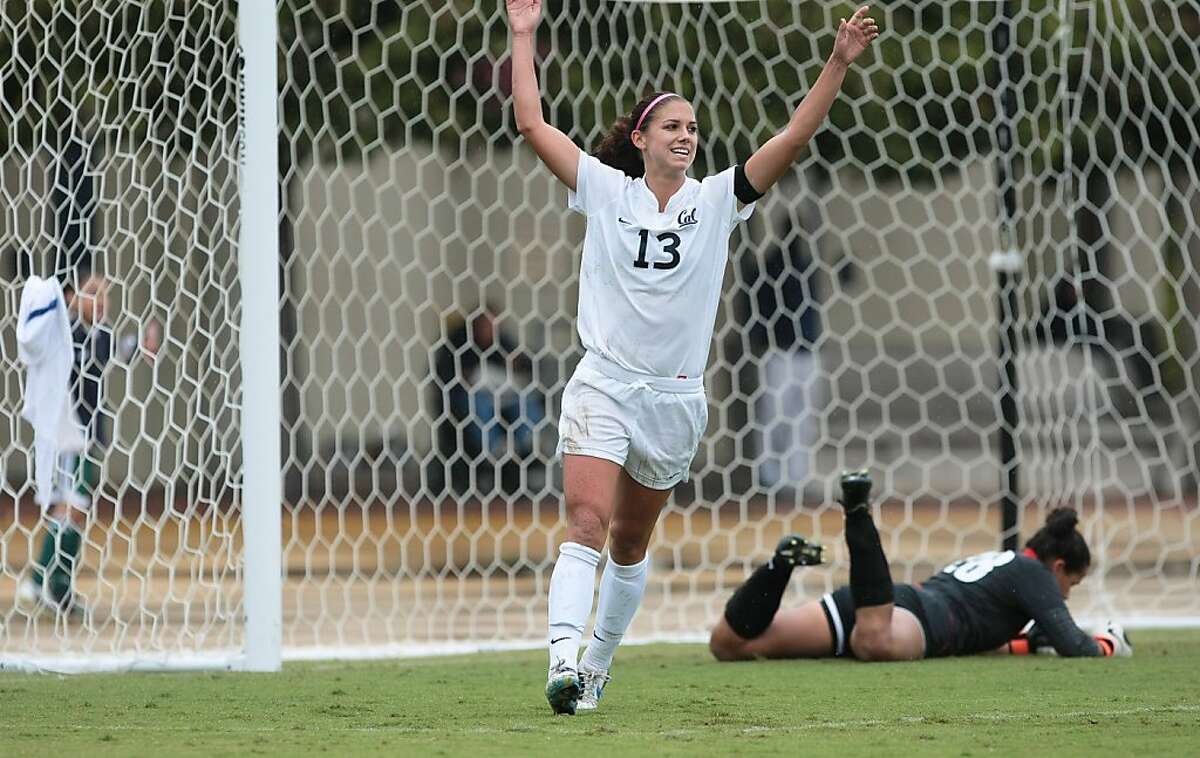 Alex Morgan achieves lifetime goal for U.S. soccer