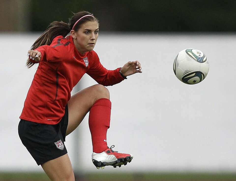 Alex Morgan achieves lifetime goal for U.S. soccer