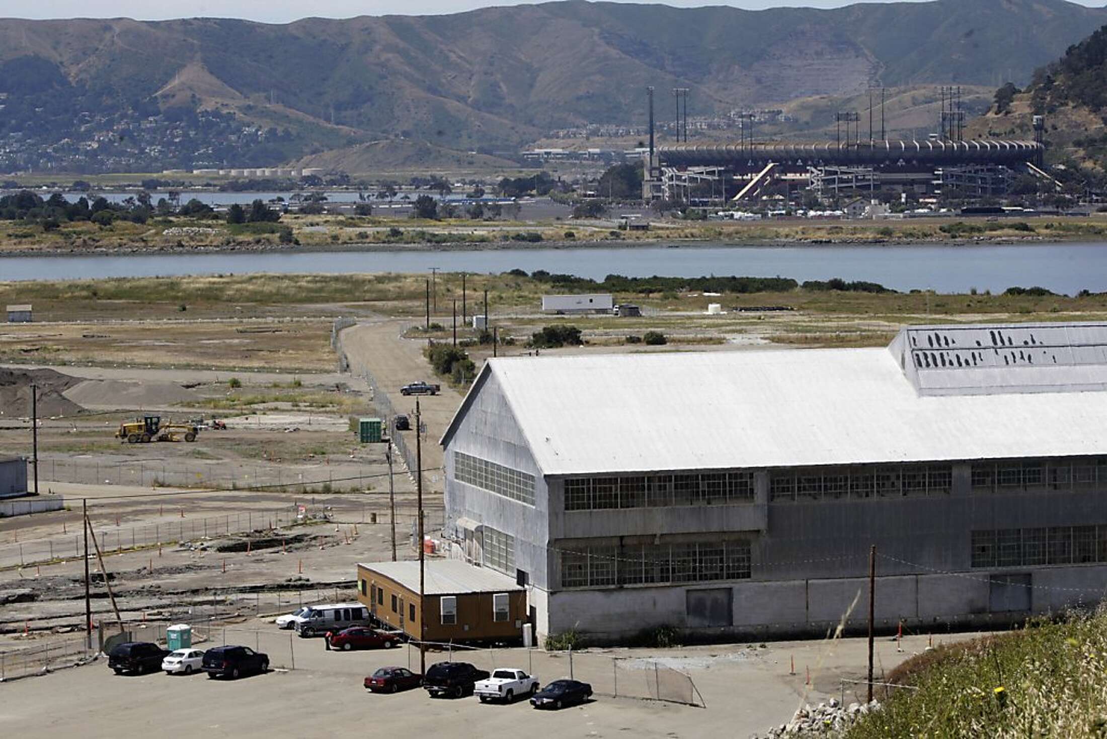 Hunters Point shipyard plan wins key approval