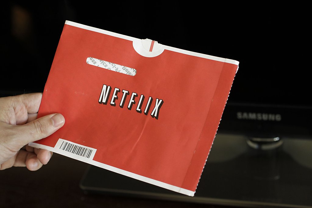 Netflix DVD-instant watch combination increases $6
