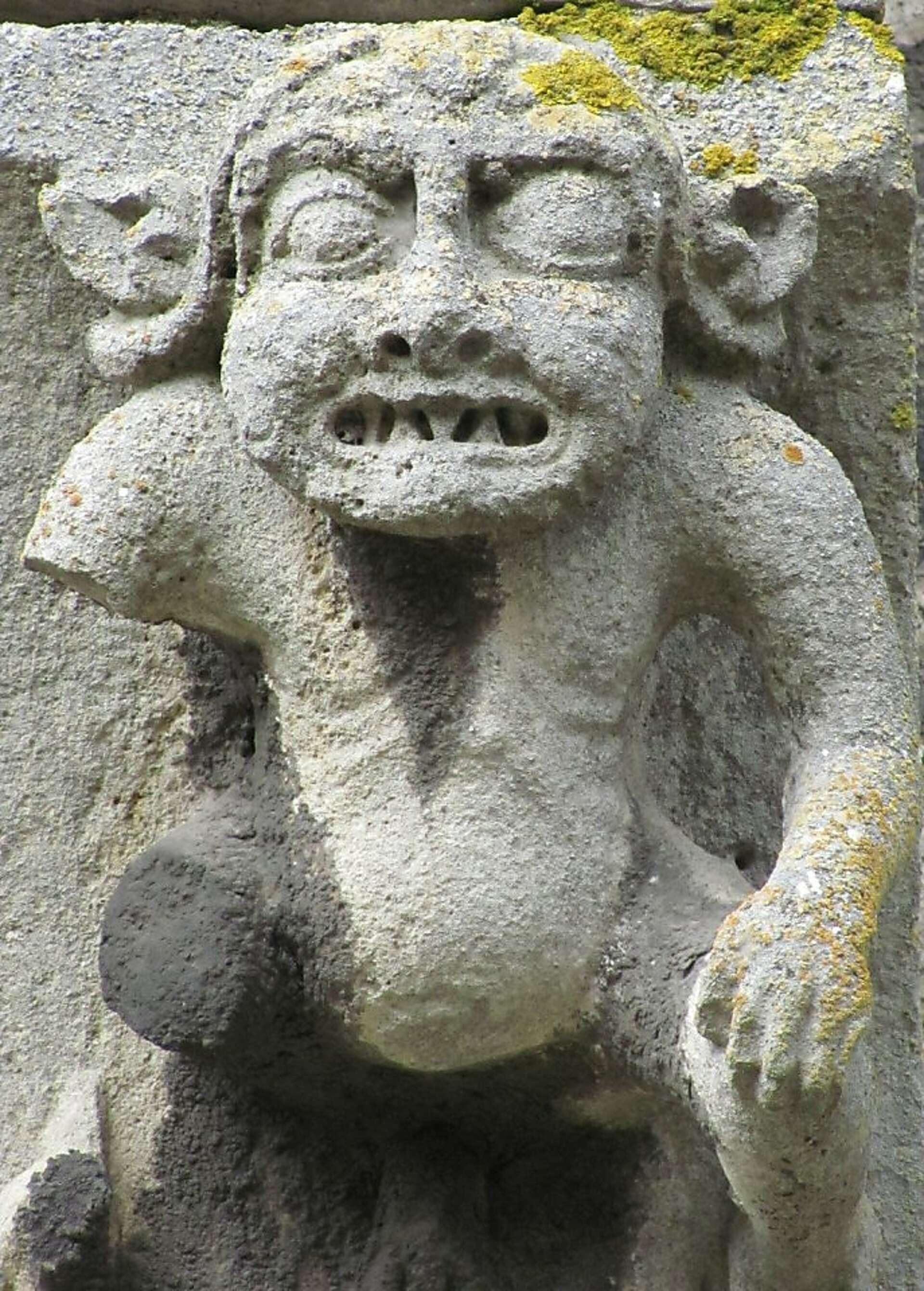 Chartres keeps its spiritual allure