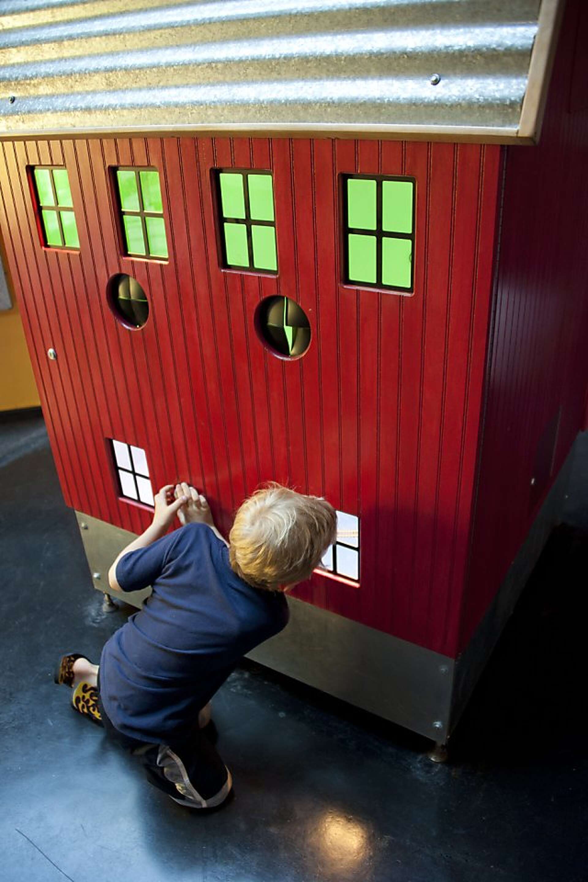 Exploratorium's ColorFest sheds light on color