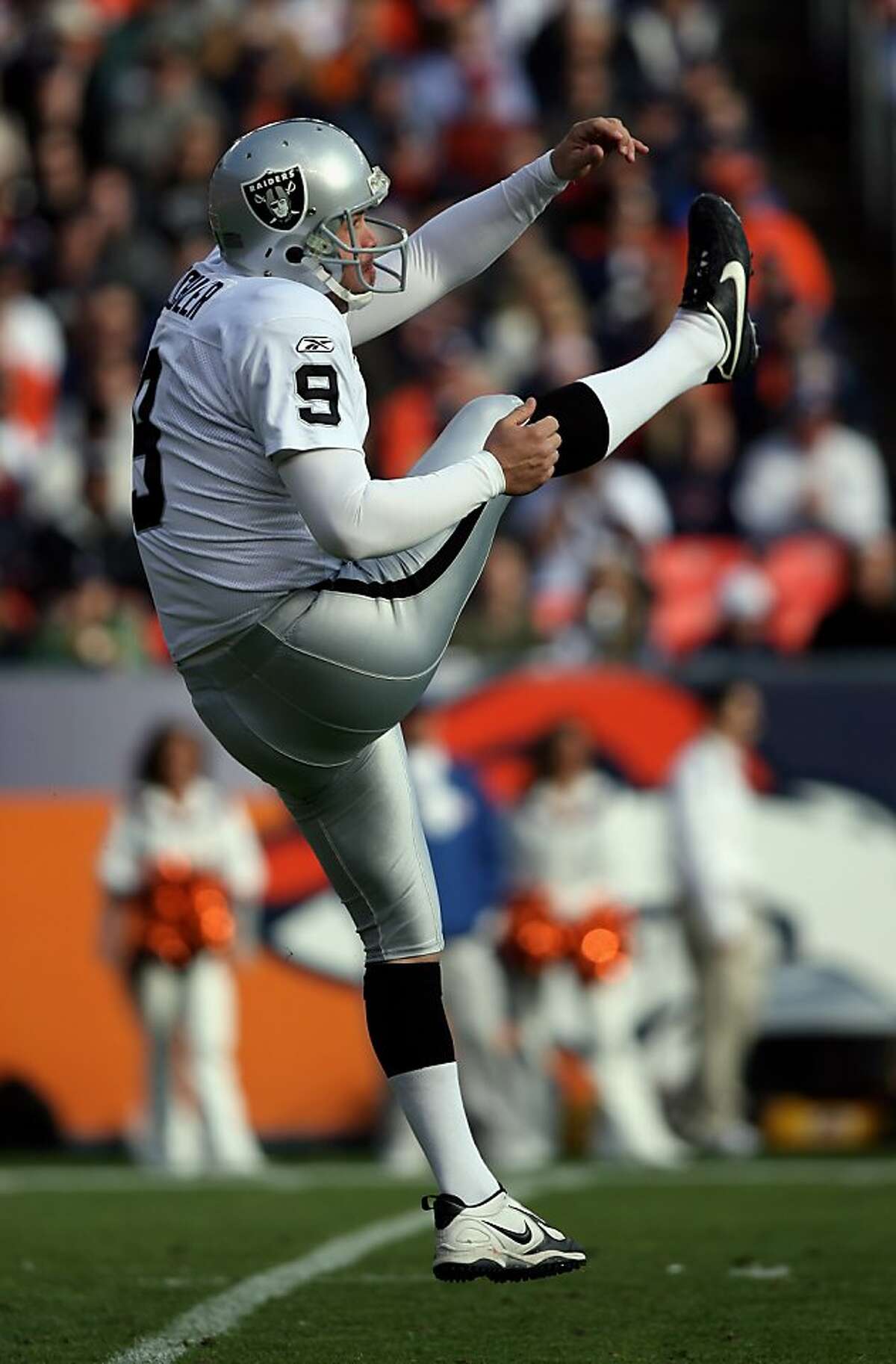 More boom times for Raiders' Shane Lechler