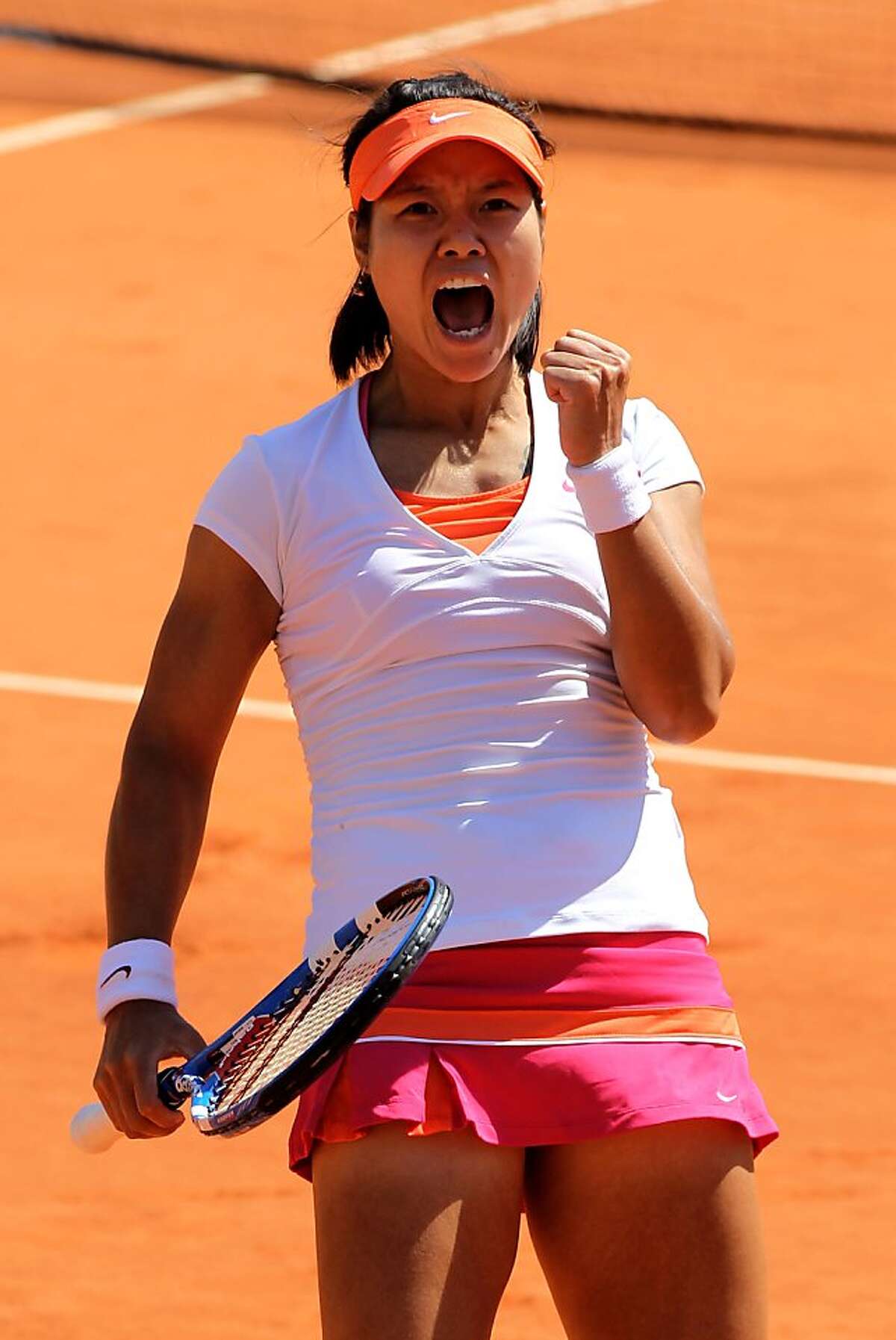 Li Na, Francesca Schiavone make French Open final