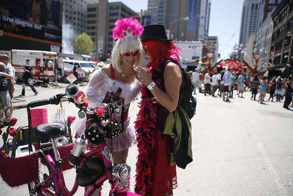 How Weird Street Faire