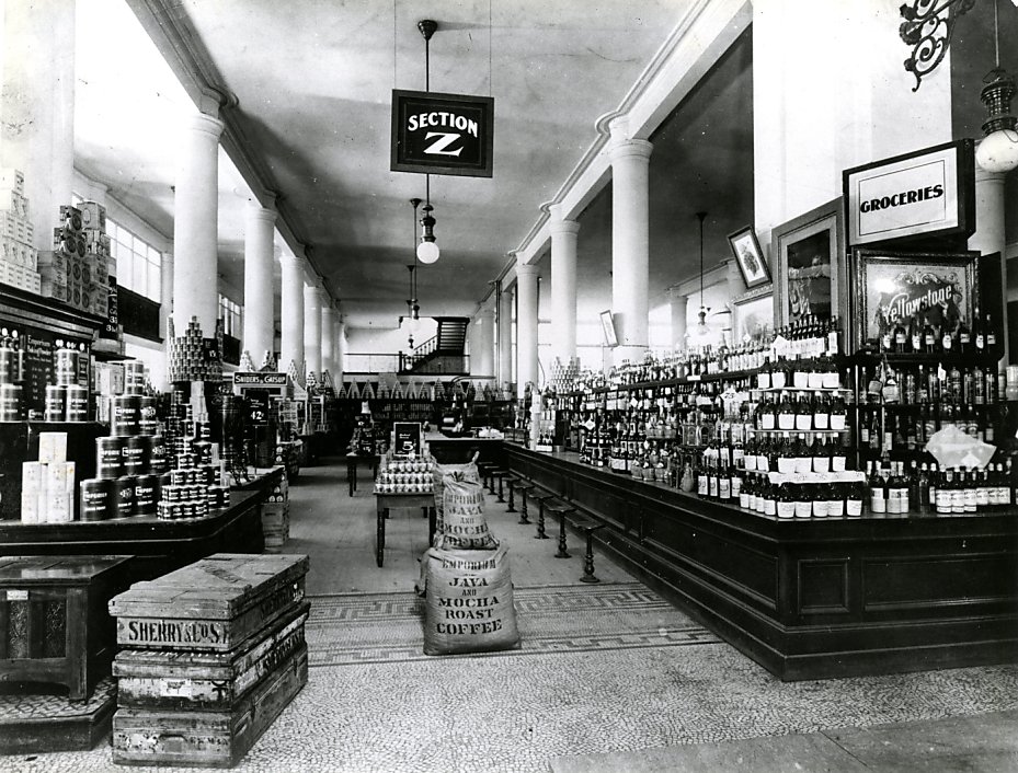 One hundred years of the Emporium in San Francisco