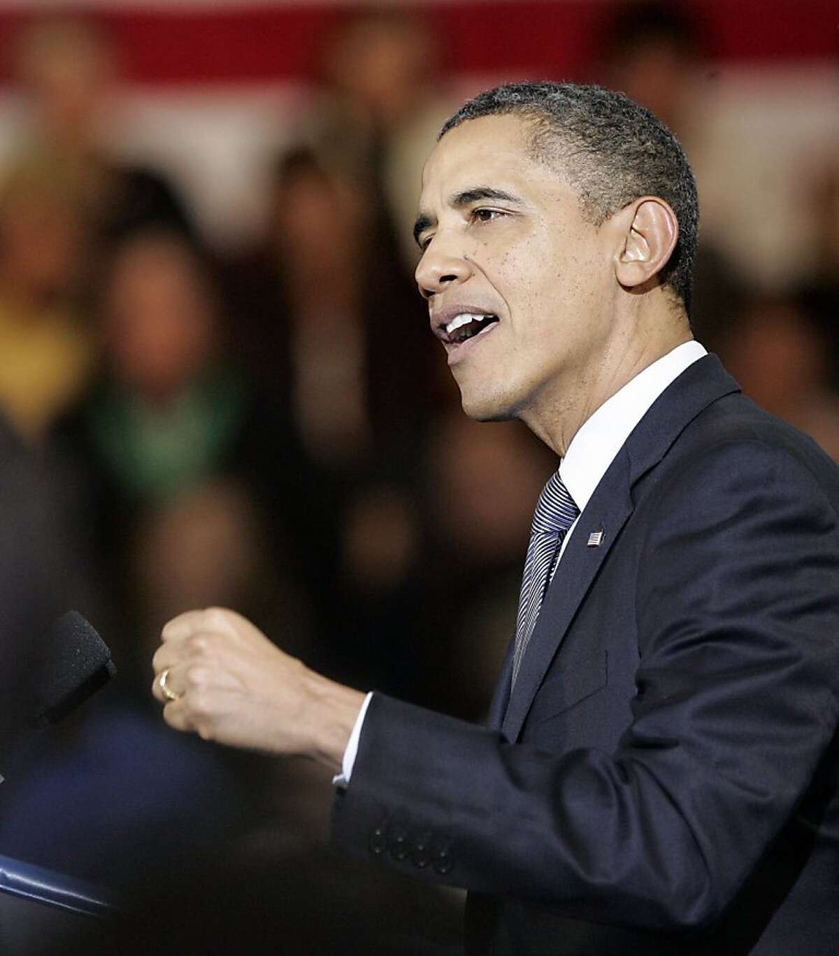 Obama takes economic battle to GOP's turf
