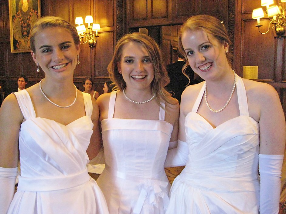 25 debs make their bow into society, philanthropy