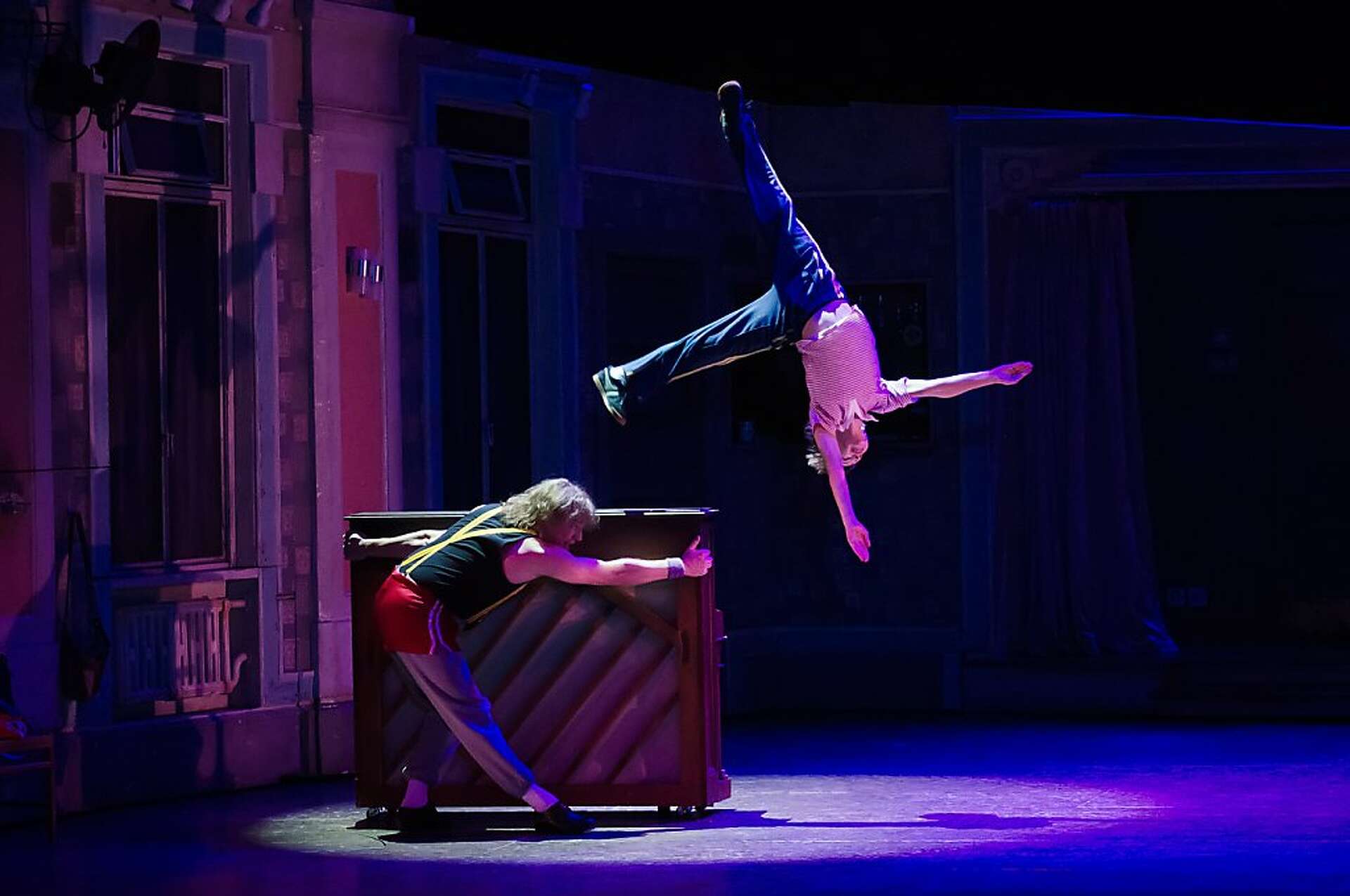 'Billy Elliot' mines struggle, triumph as musical