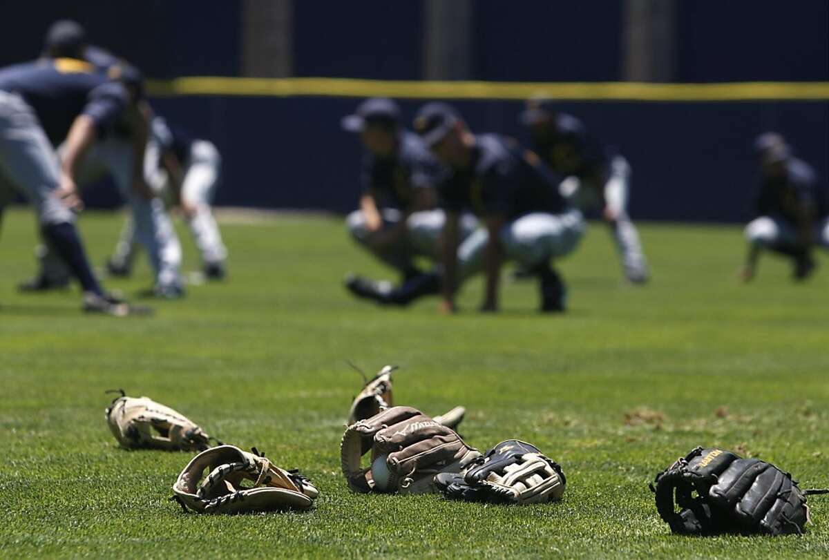 Budget plan bans taxpayer funds for UC athletics