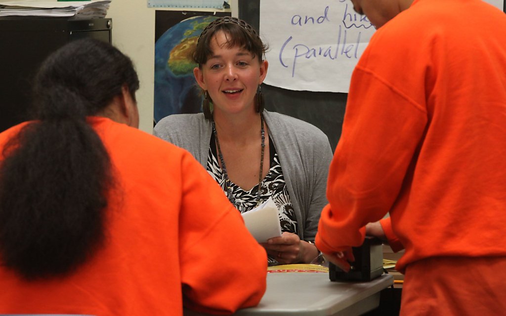 Teaching English composition to jail inmates