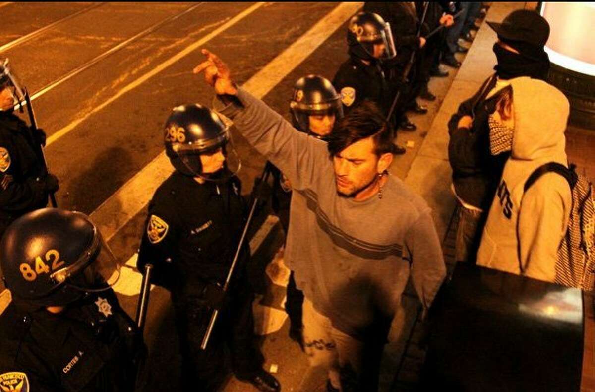Occupy SF regroups after raid, clashes with cops