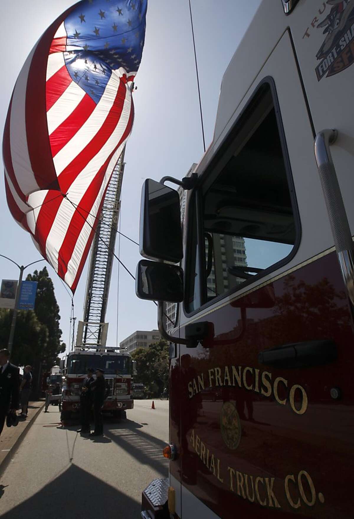 Thousands say goodbye to fallen S.F. firefighters