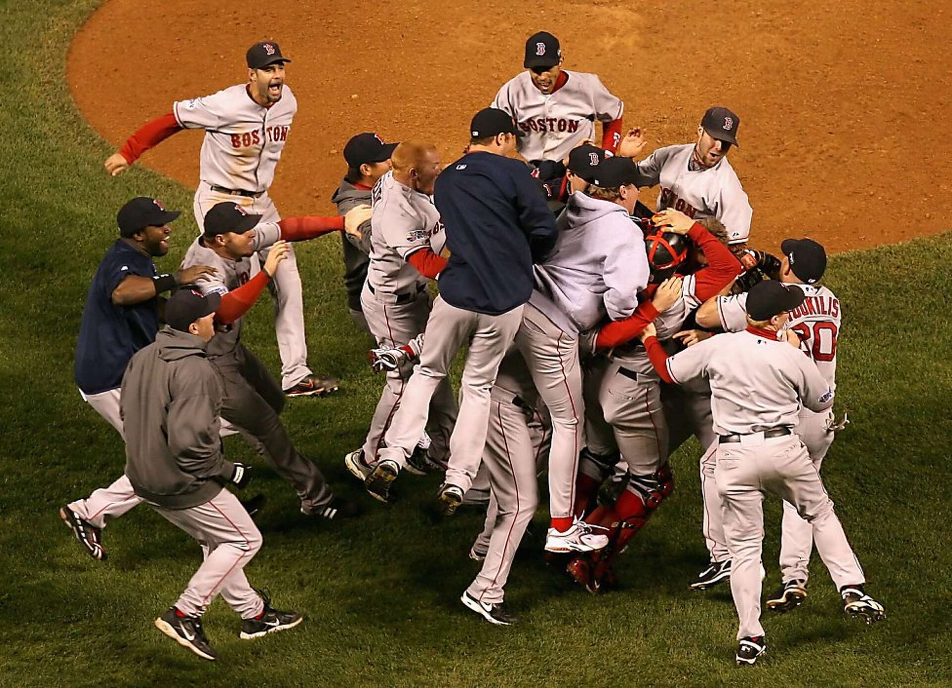 4 rings in 6 years makes Boston the real Titletown