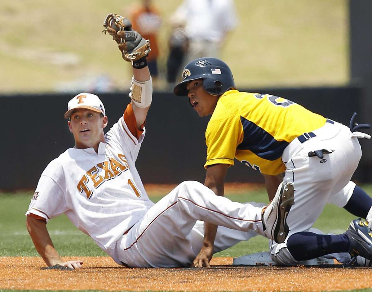 Cal baseball rallies past Baylor in 9th to advance