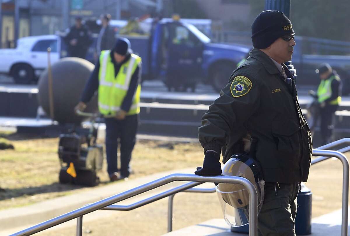 Occupy SF regroups after raid, clashes with cops