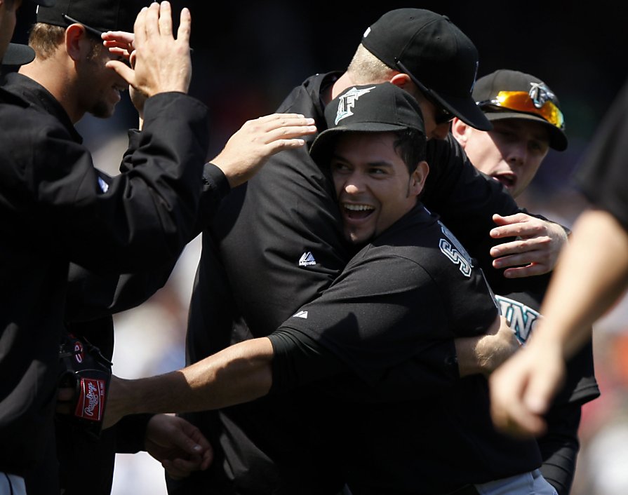 Sf Giants Ryan Vogelsong Loses Pitching Duel
